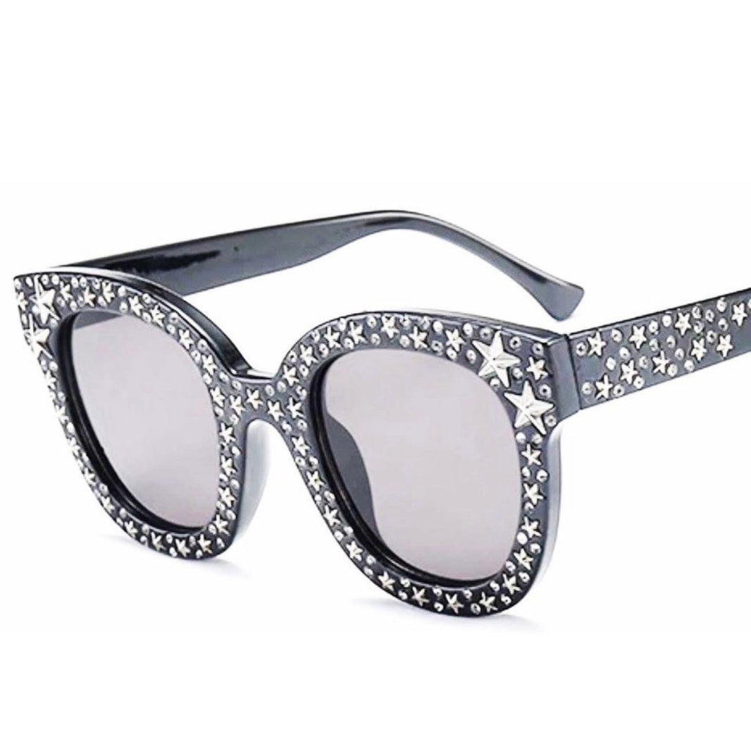 MODA. EYEWEAR SUNGLASSES ONLINE STORE